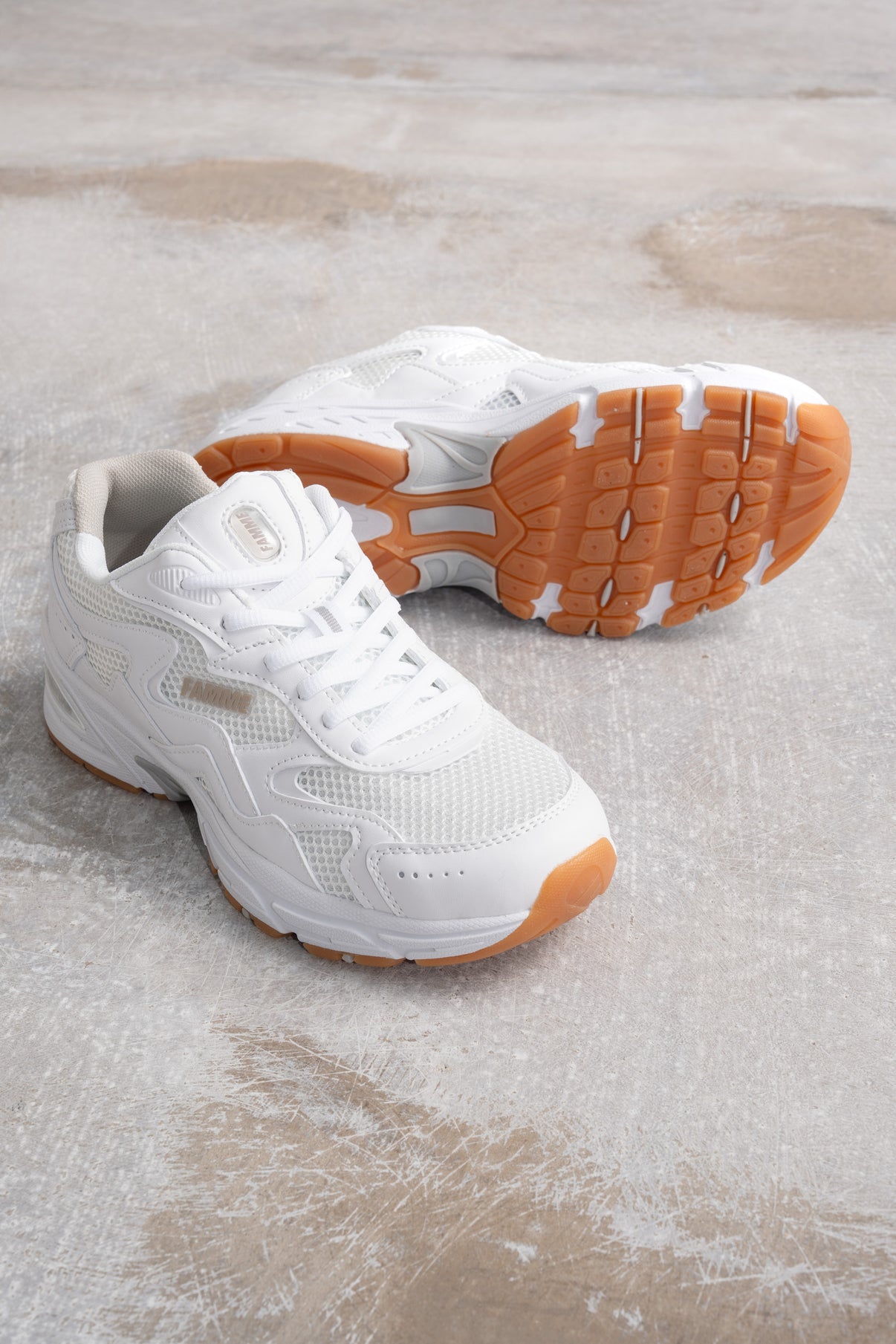 90S Trainers | Trend-skoene | Gratis bytte & Klarna – Famme